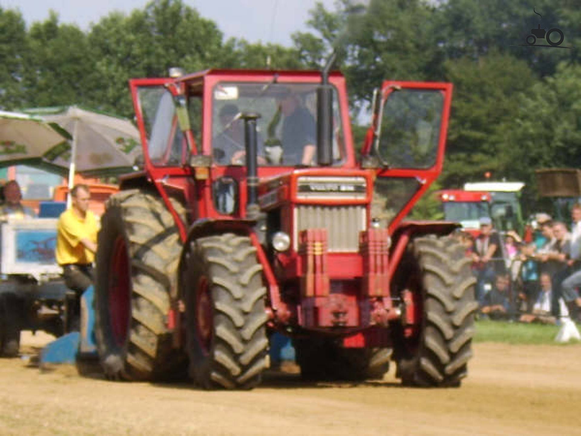 Foto Volvo BM 810 #15104