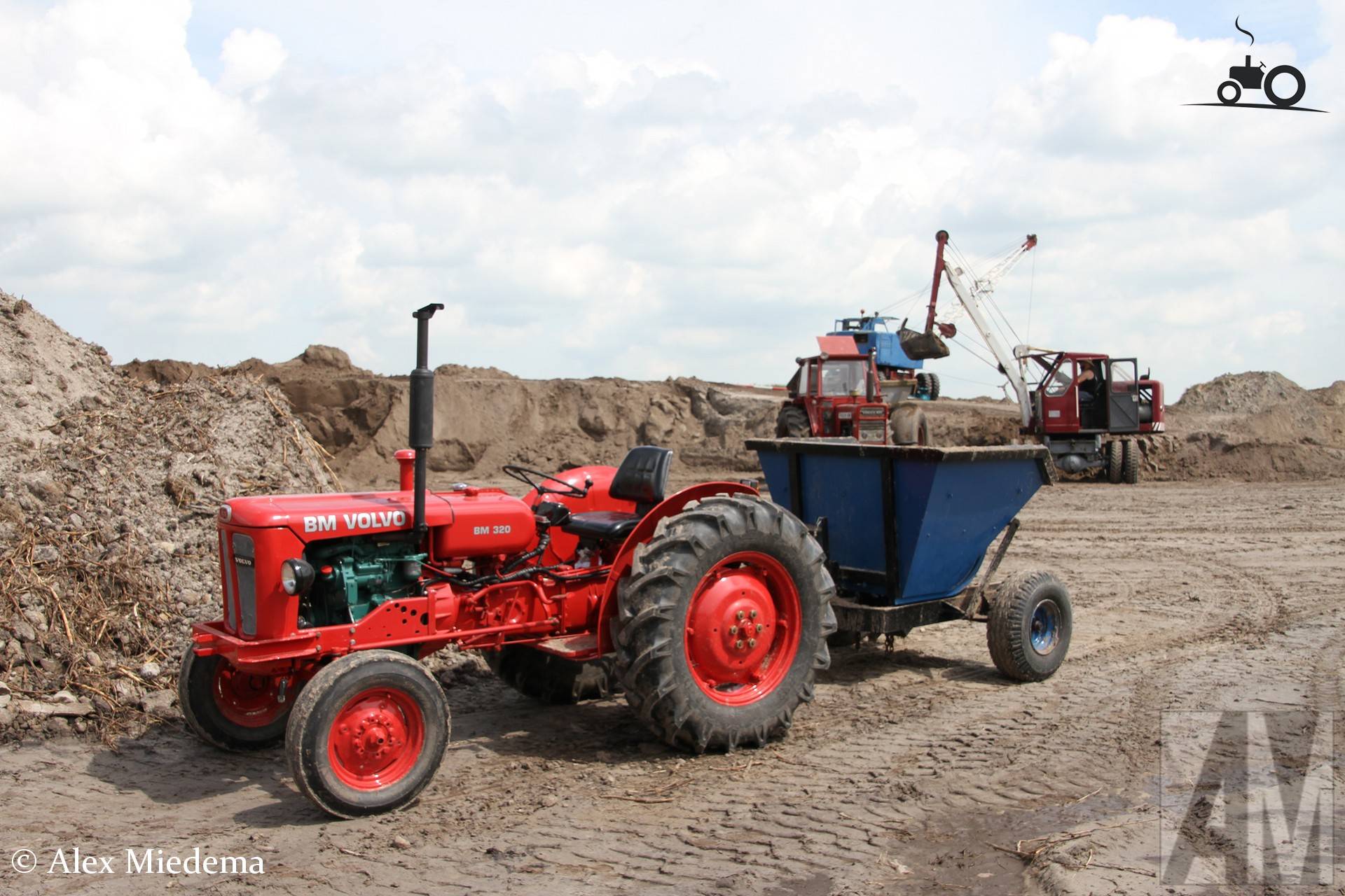 Volvo BM 320
