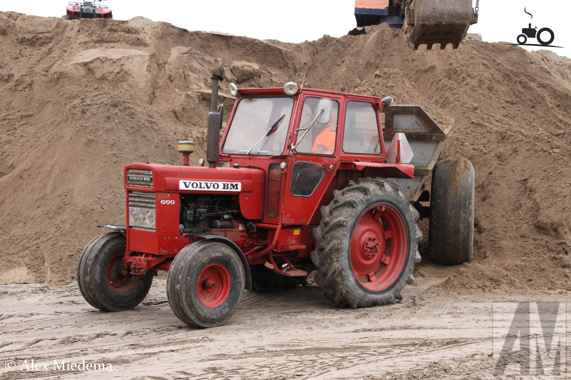 Foto Volvo BM 650 #1624179