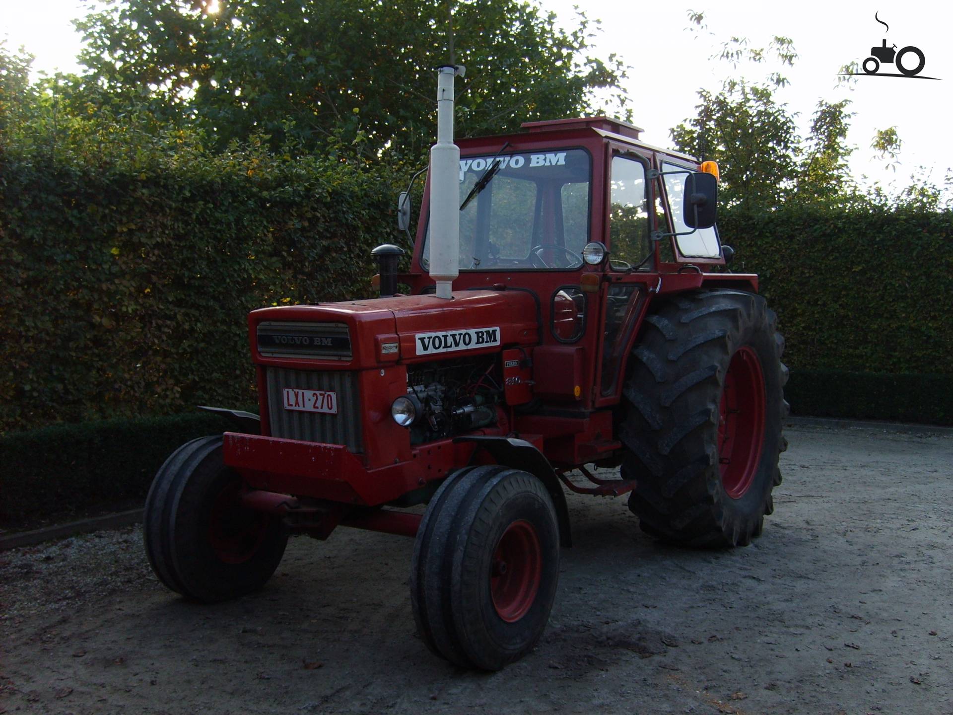 Foto Volvo BM 810 #162821