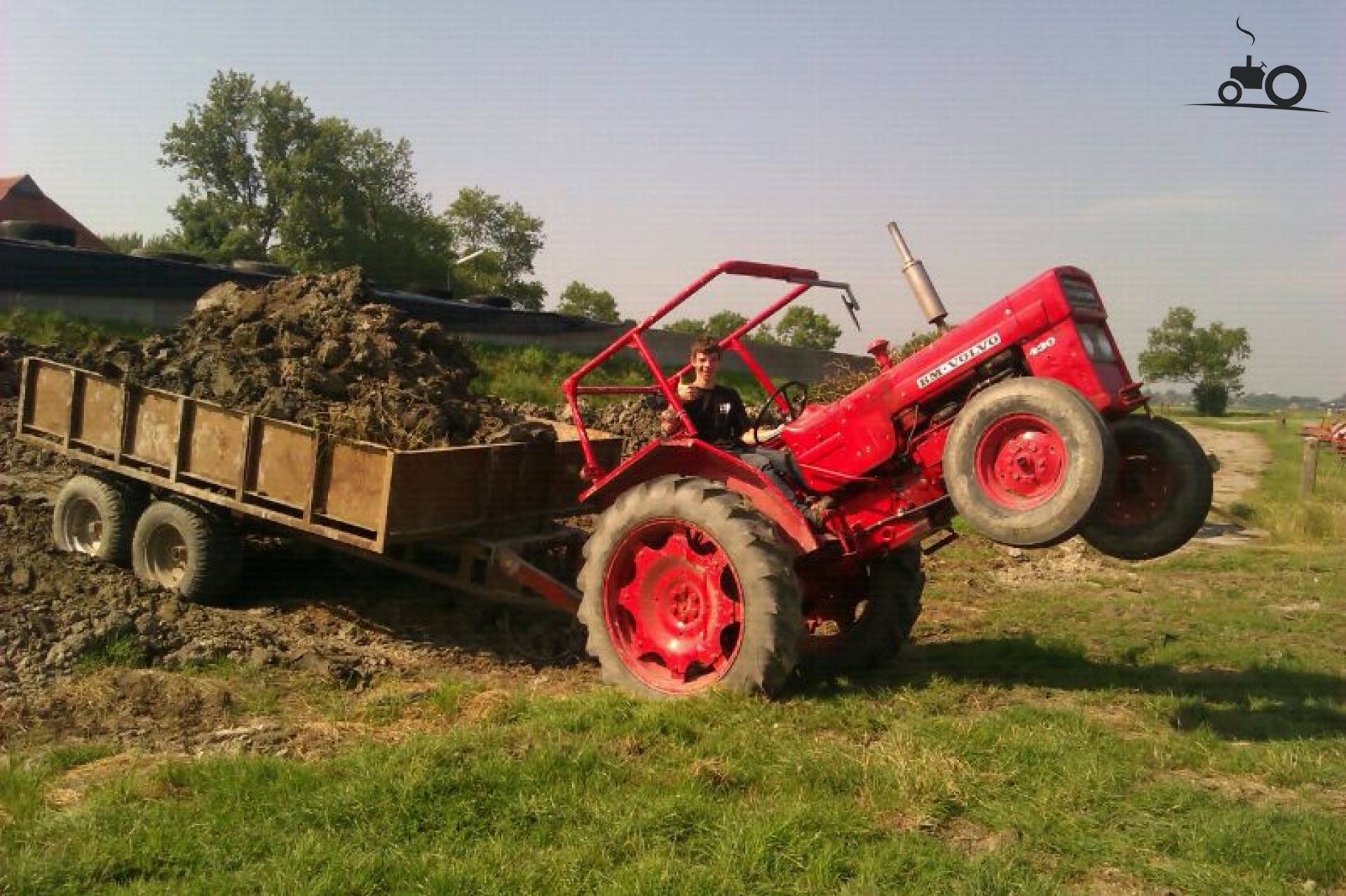 Foto Volvo BM 430 #865259