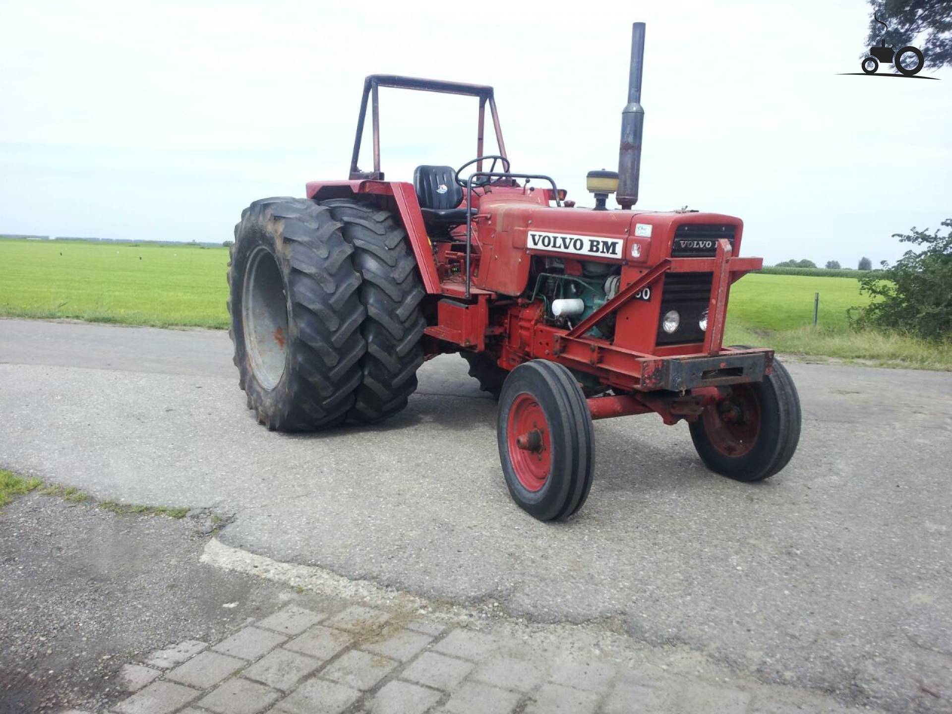Foto Volvo BM 650 #927655