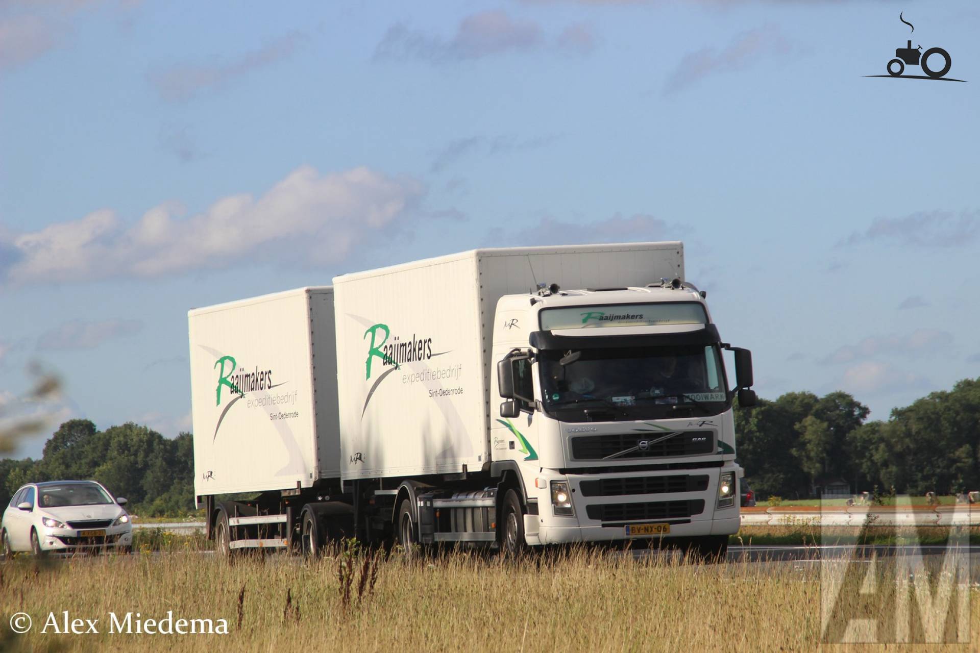 Foto Volvo FM 2nd gen van M. Raaijmakers en Zonen Expeditiebedrijf B.V.