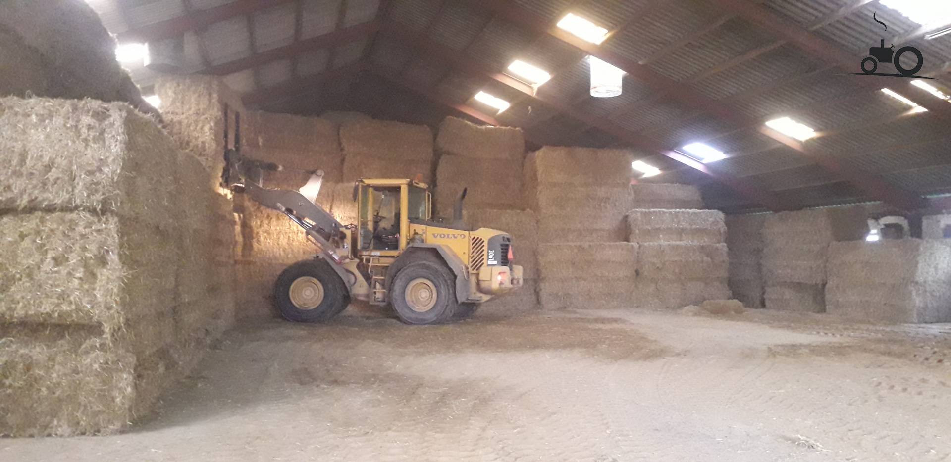 Foto Volvo L90E #1534758