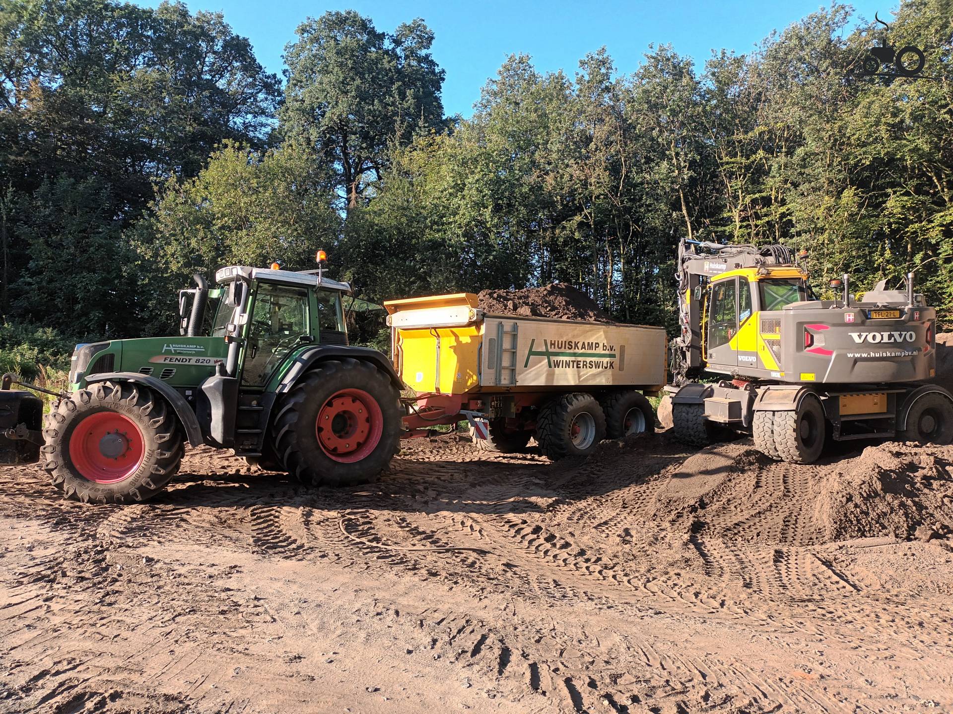 Foto Volvo EWR 170E van Huiskamp BV