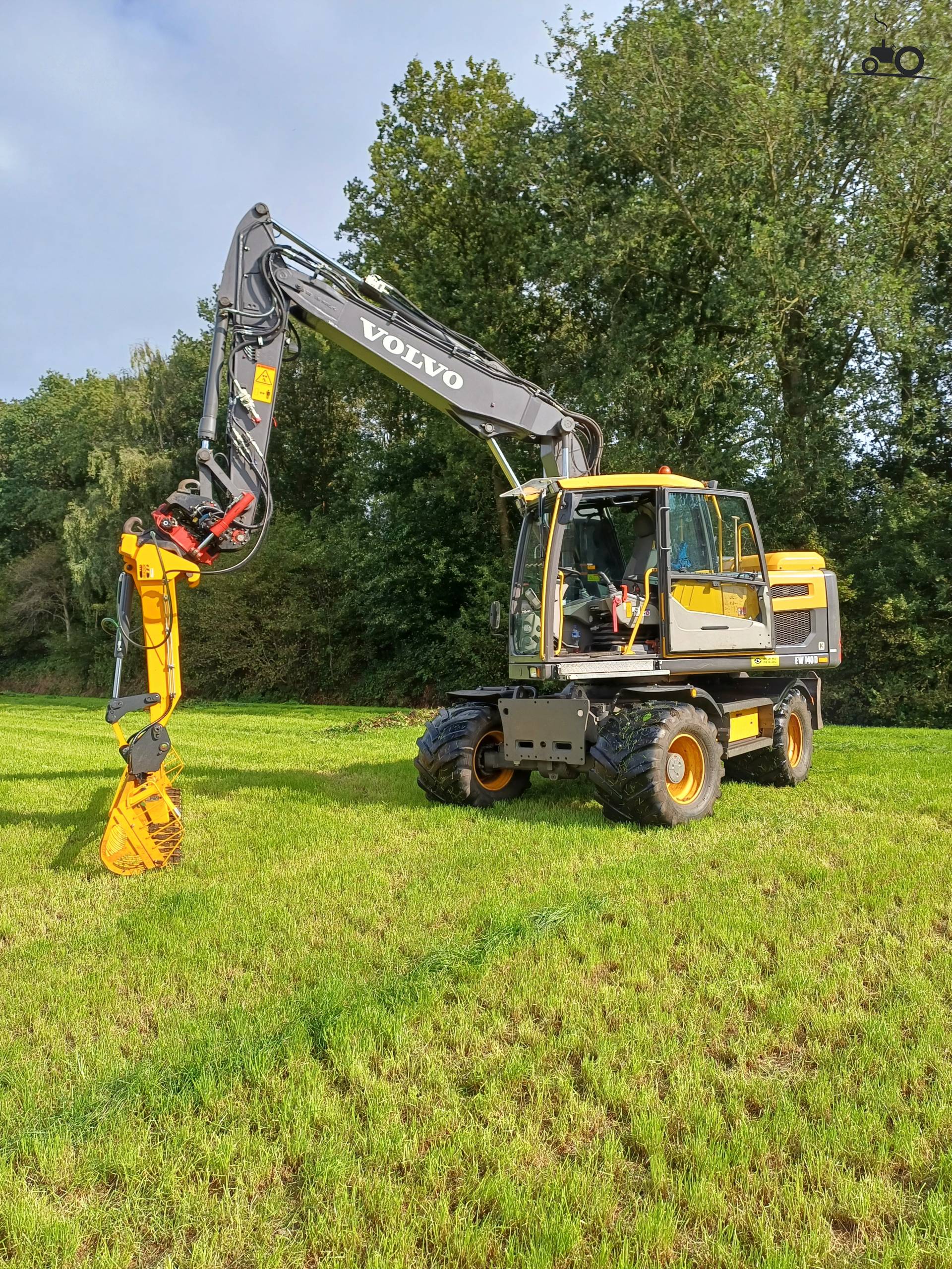 Foto Volvo EW 140D van Graafstra