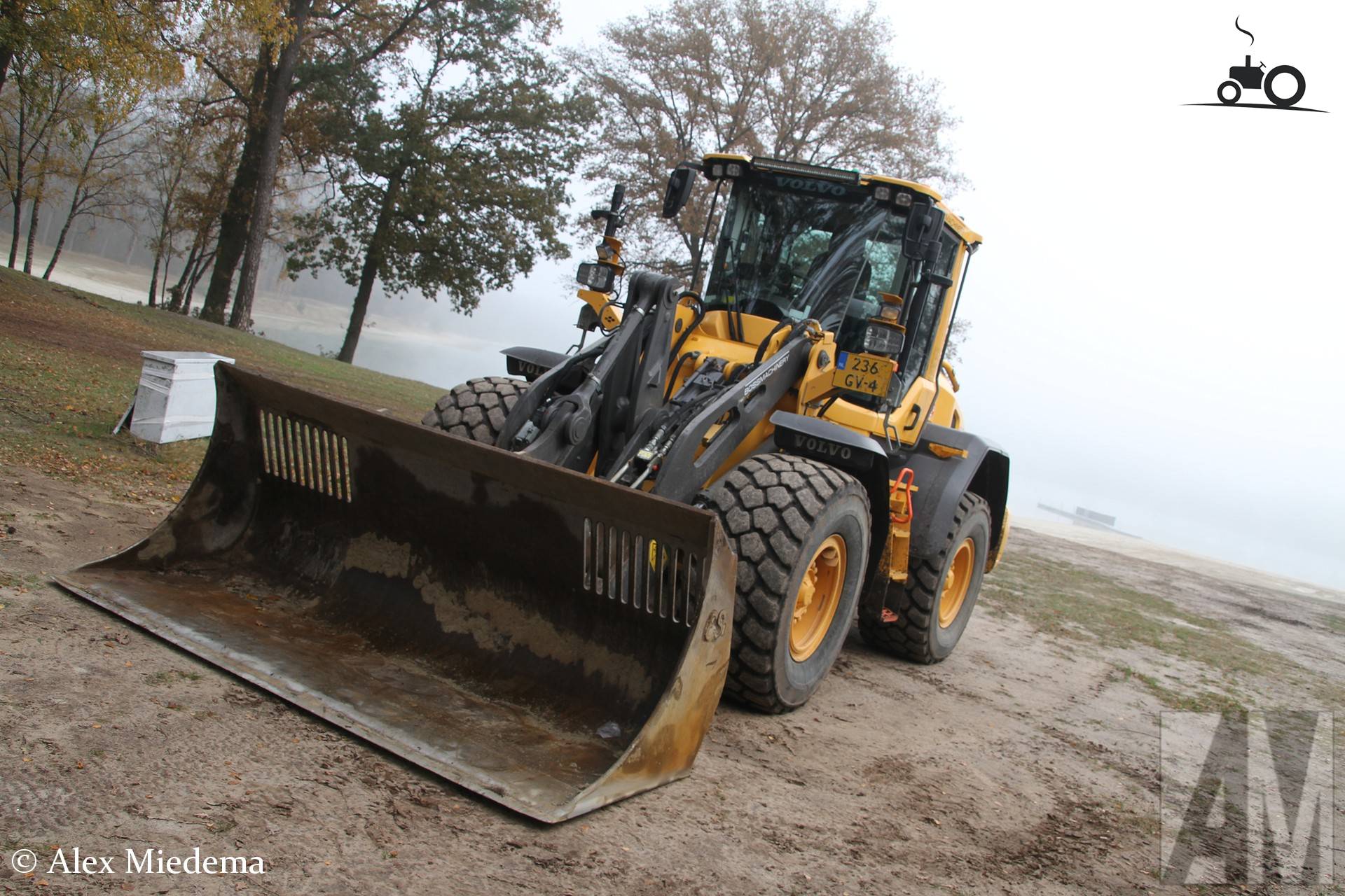 Foto Volvo Shovel van Boss Machinery B.V.