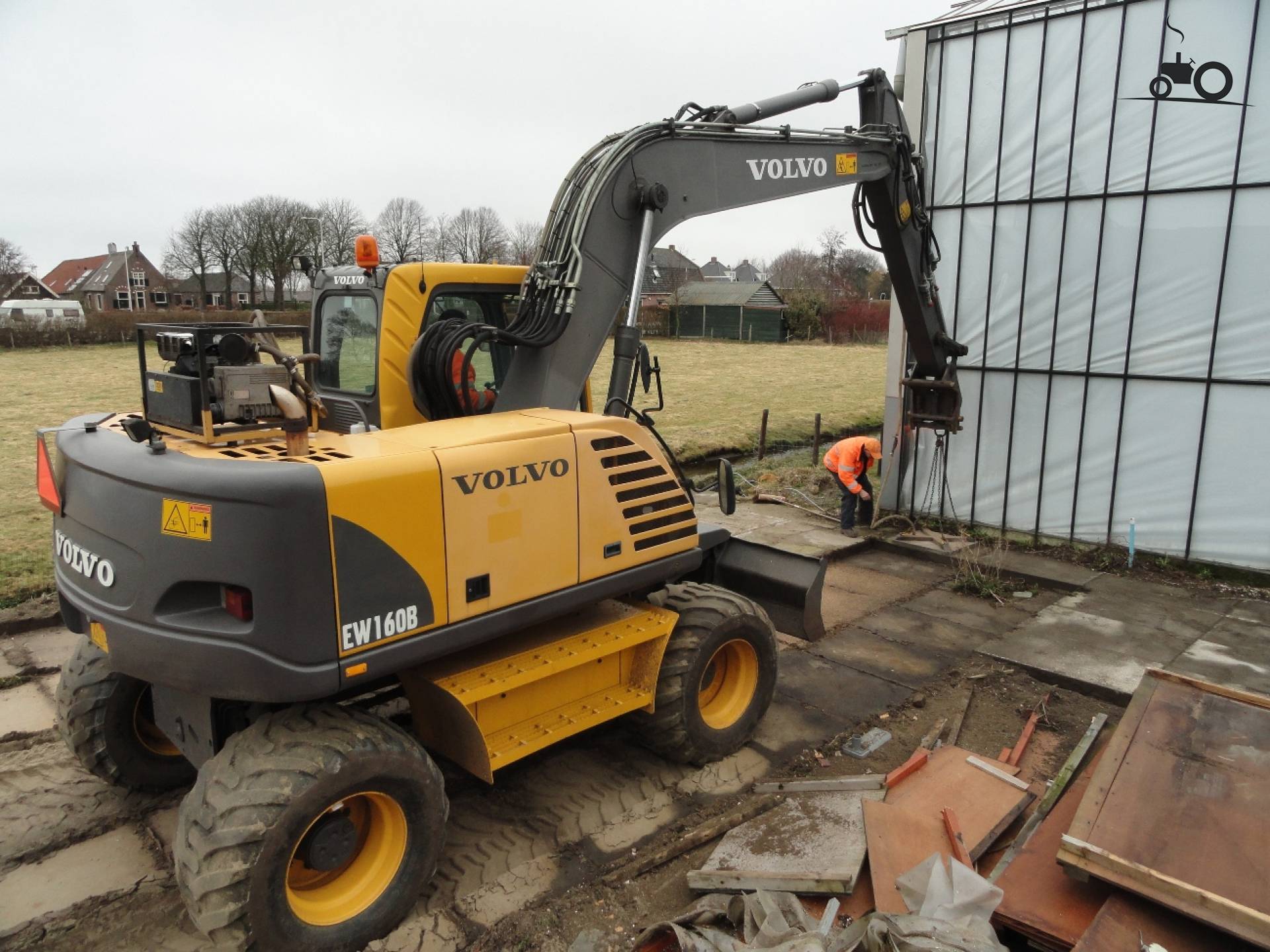 Foto Volvo EW 160B #602809