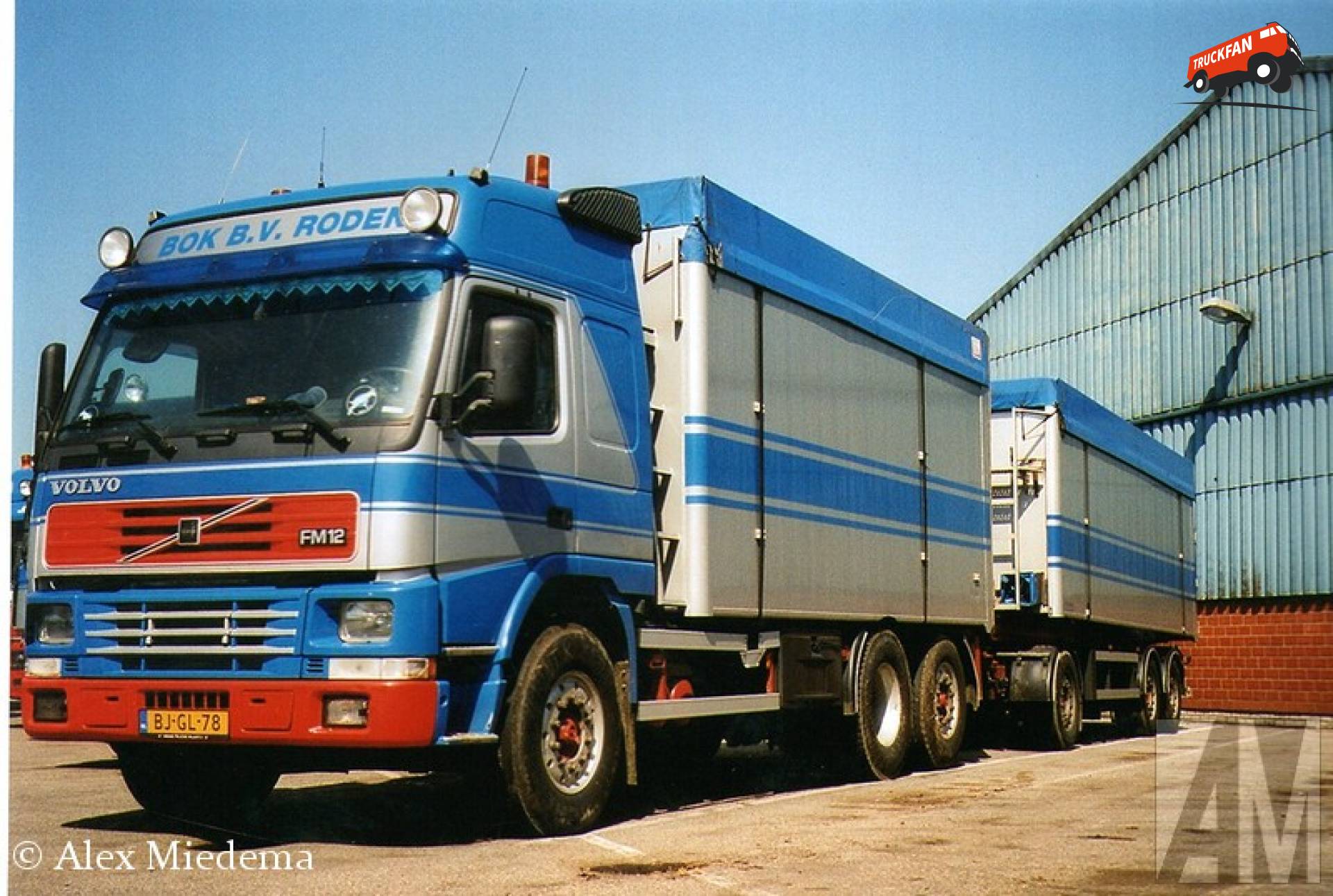 Foto Volvo FM12 1st gen van SK & Bok Transporten BV