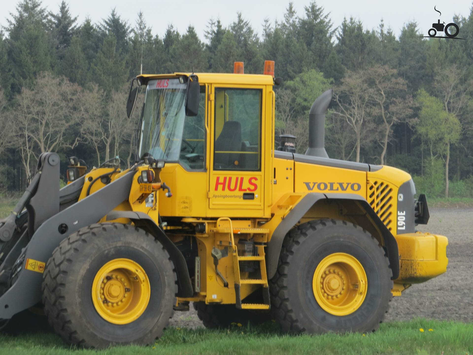 Foto Volvo L90E #837912