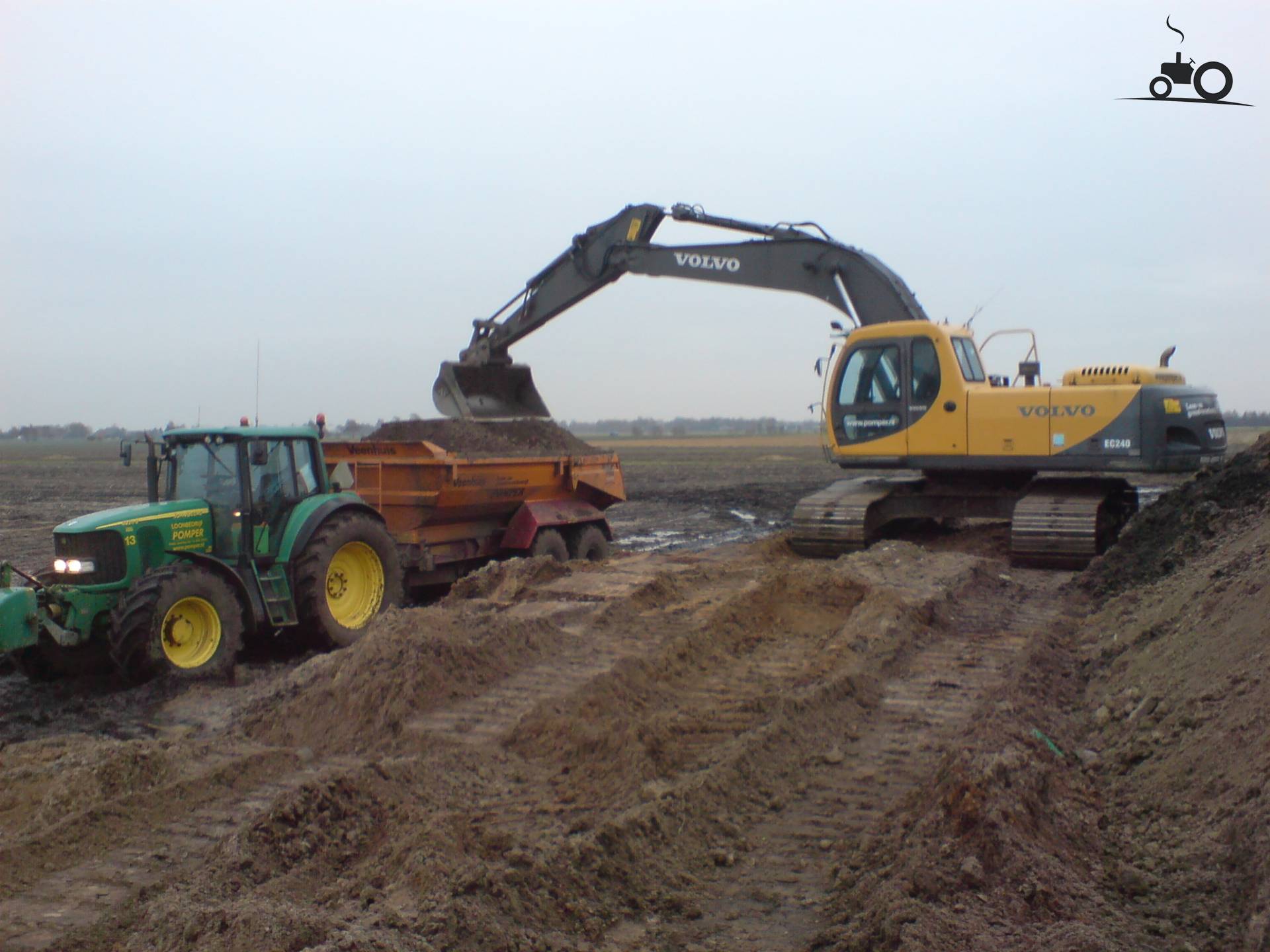 Foto Volvo EC 240 #85927