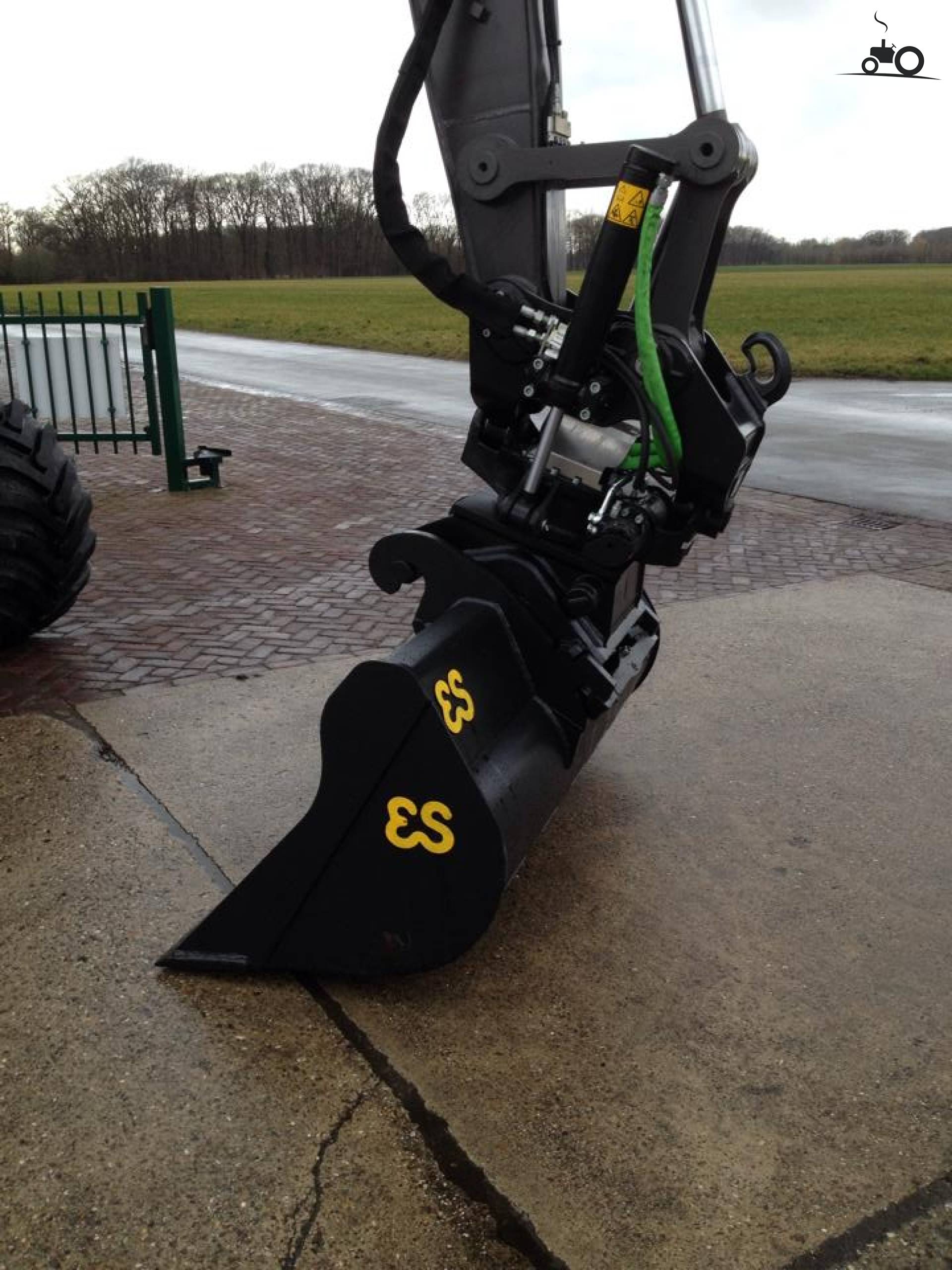 Foto Volvo EW 140D #900466