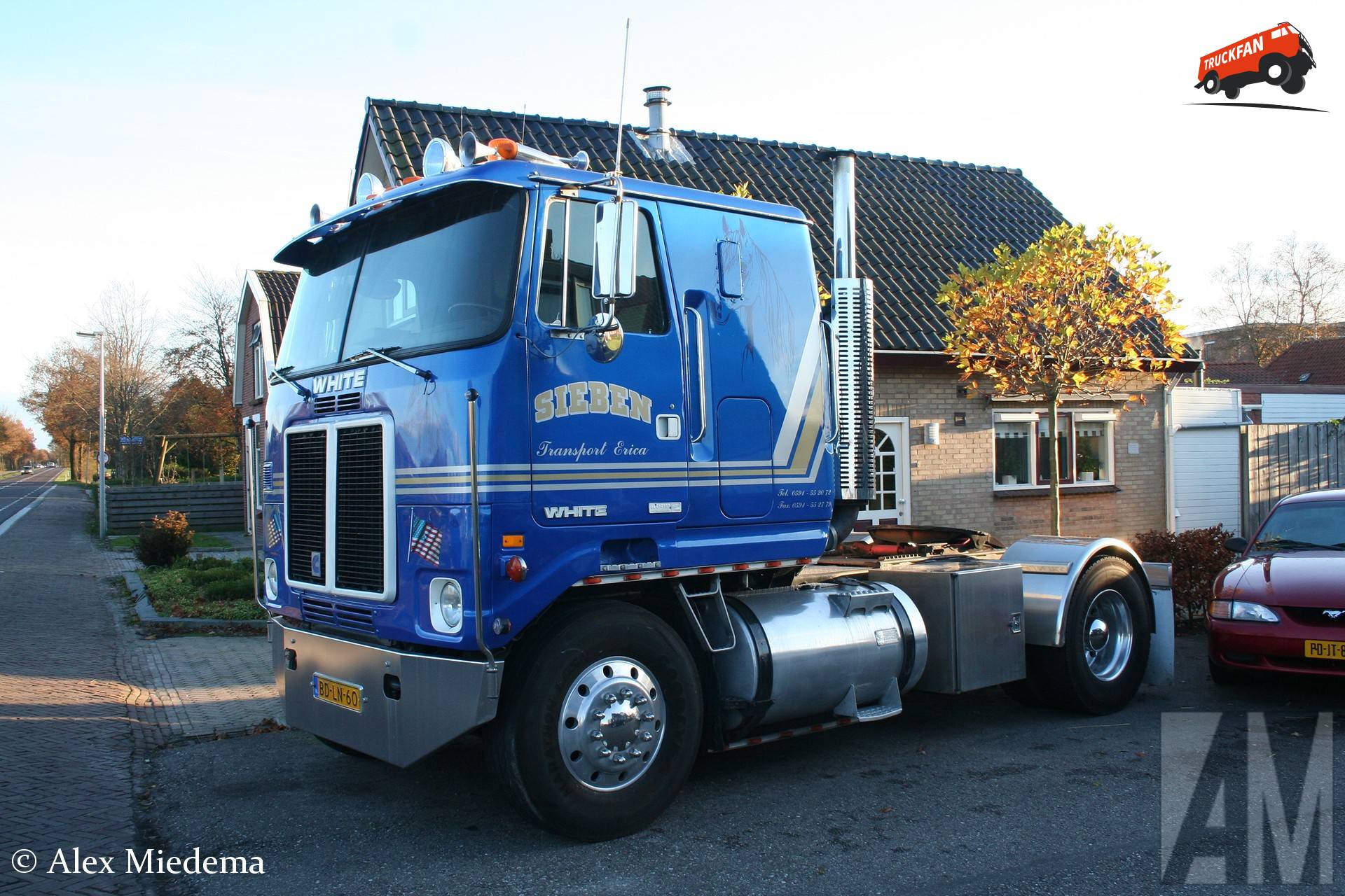 White Road Commander