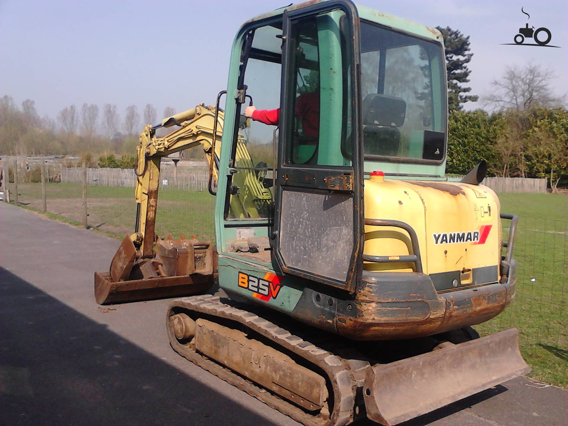 Foto Yanmar B30 V #621238