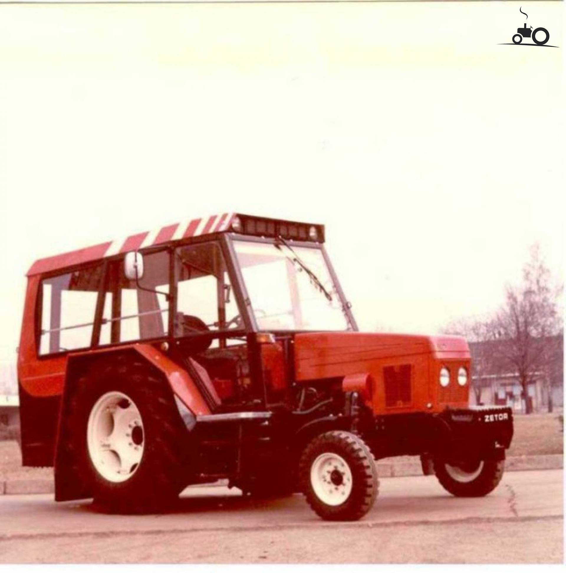 Zetor Bus Fanclub - Specificaties, Foto's, Reviews & Forum