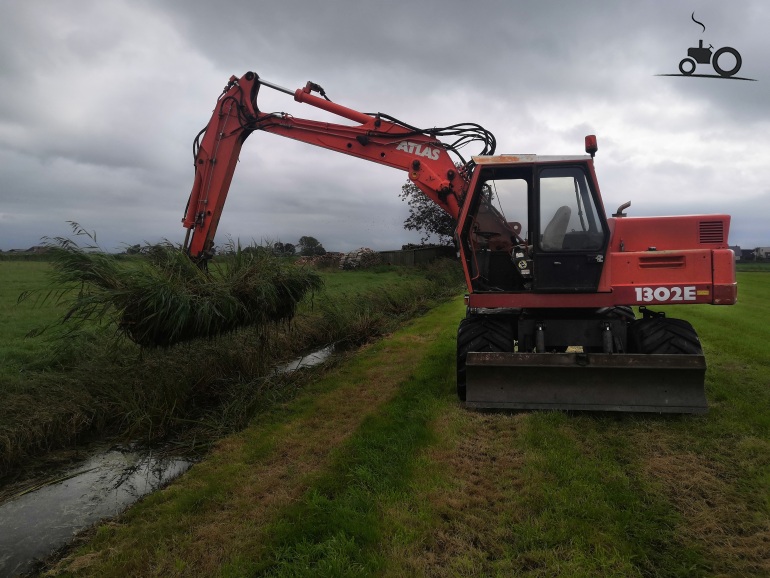 Foto Atlas 1302E #1371196