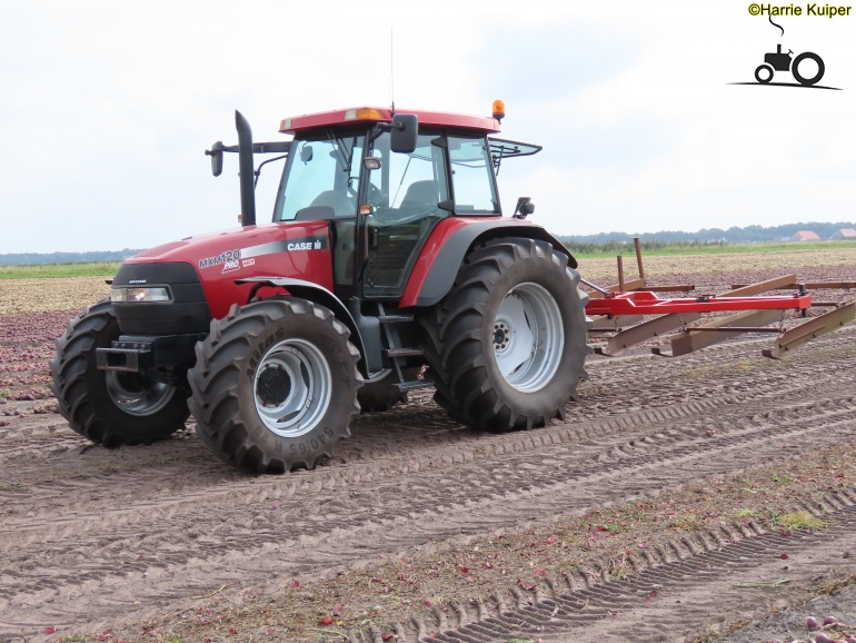 Foto Case IH Maxxum MXM 120 Pro #1458913