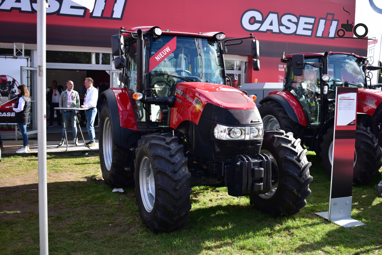 Foto Case IH Farmall 100 #1494498