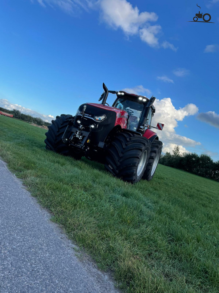 Foto Case IH Magnum 400 #1506022