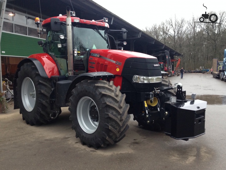 Case IH Puma 230 - United Kingdom - Tractor picture #816910