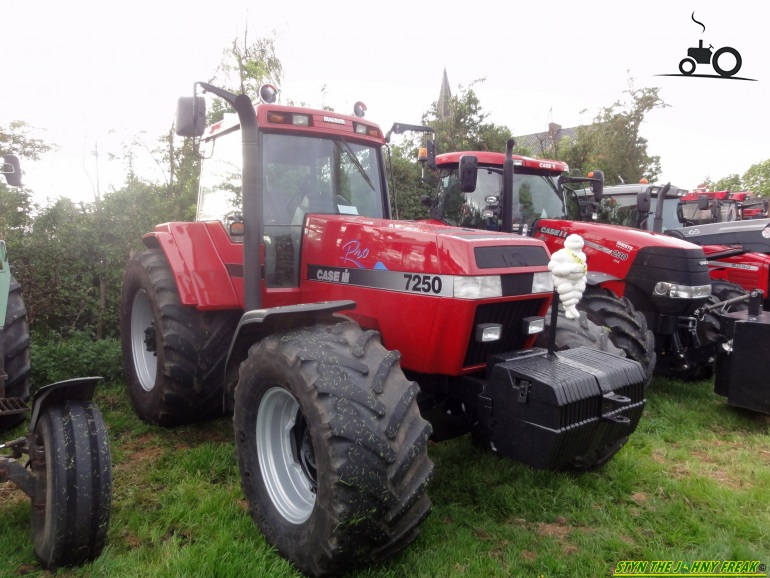 Foto Case International Magnum 7250 Pro #844839