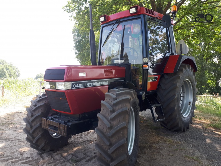 Foto Case International 844 XL Plus #1240857