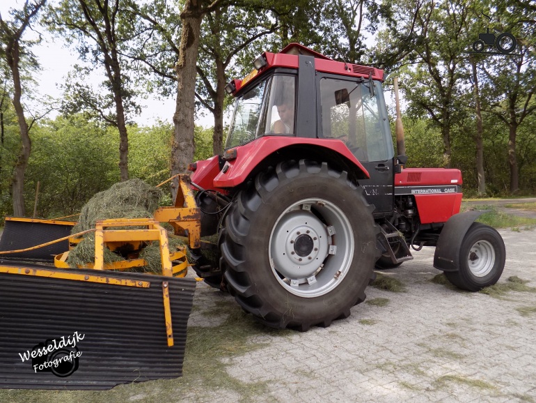 Foto Case International 745 XL #1317381