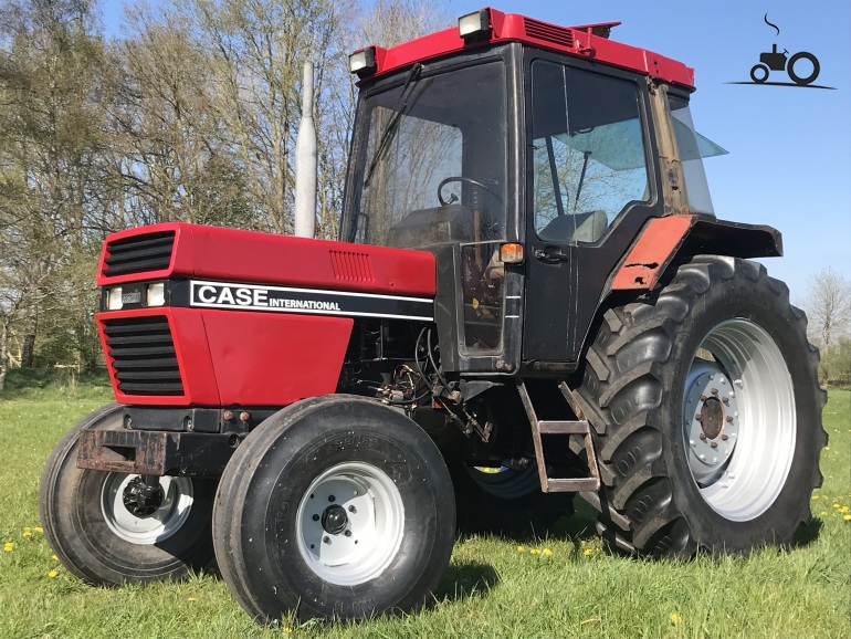 Foto Case International 745 XL #1467289