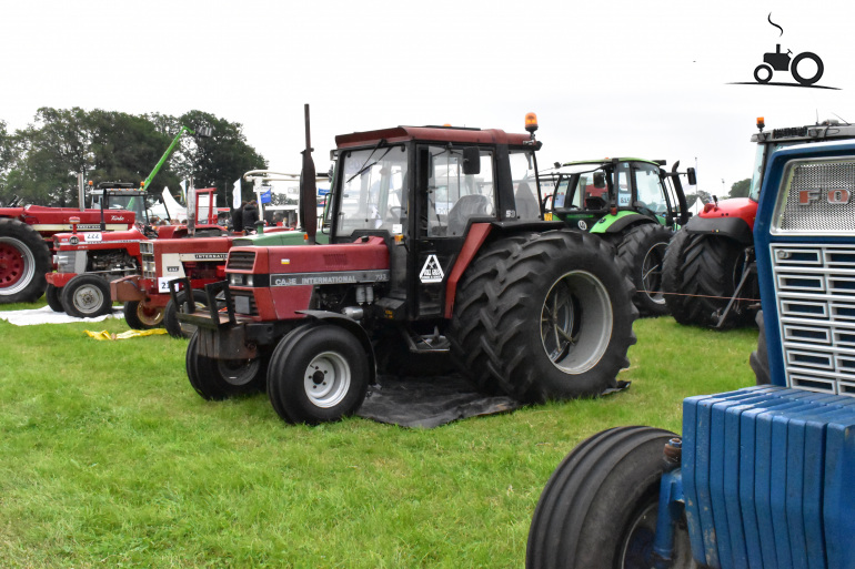 Foto Case International 733 #1478395