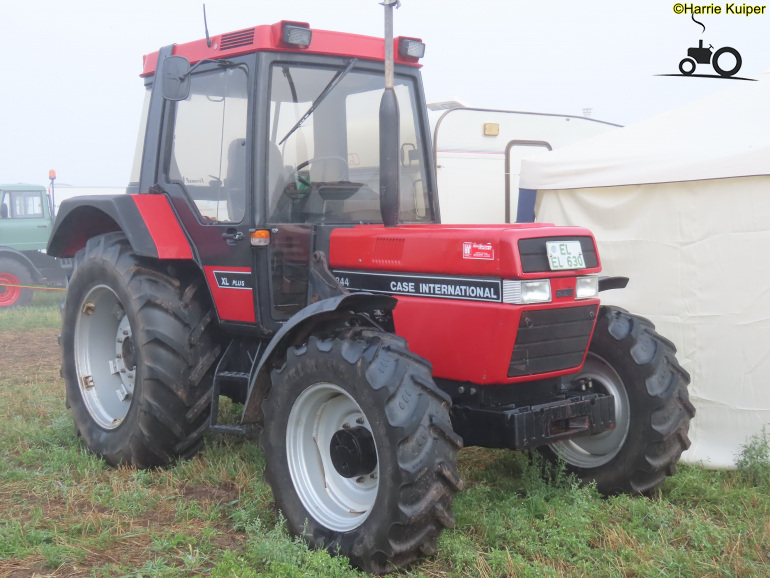 Foto Case International 844 XL Plus #1490901