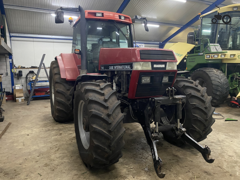 Foto Case International Magnum 7140 #1504083