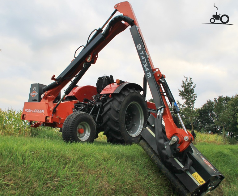 Foto Case International 833 #685543