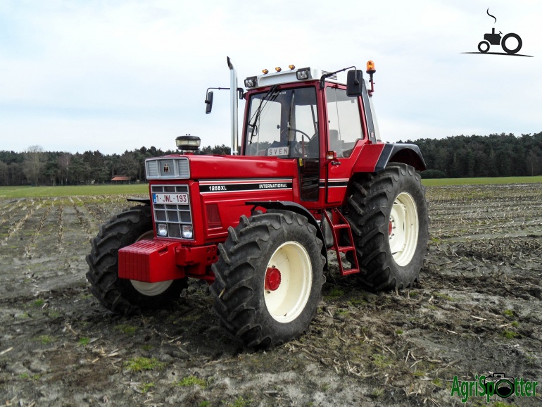 Foto International 1255 XL #957185