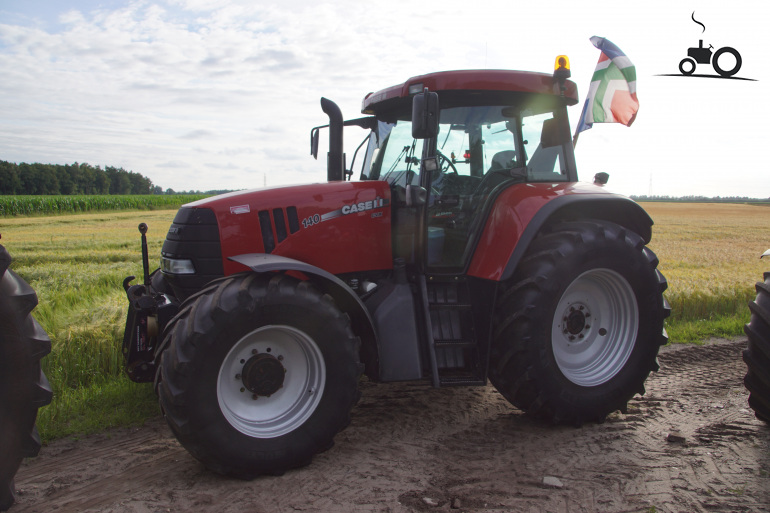 Foto Case IH CVX 140 #1480217
