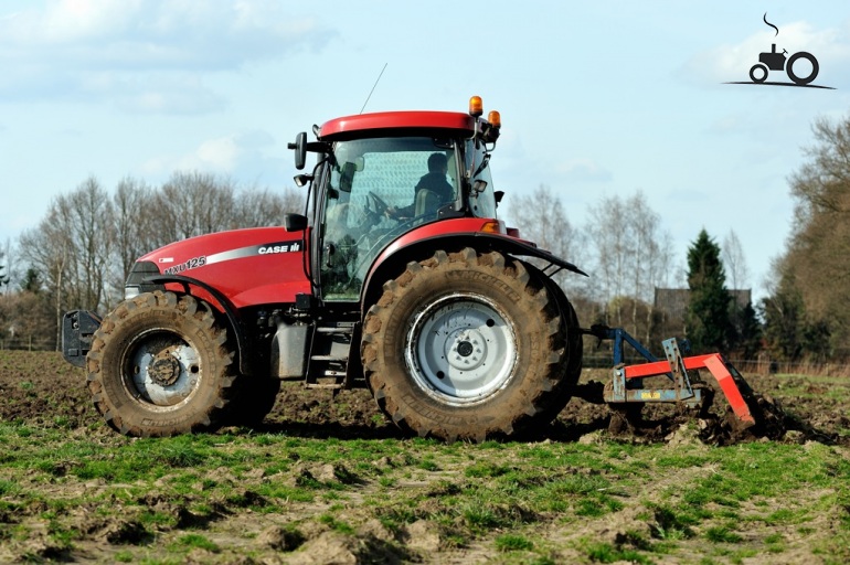 Foto Case IH Maxxum MXU 125 #336613