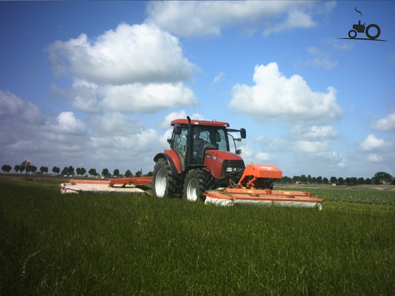 Foto Case MXU 125 van VOF Gebroeders Posch