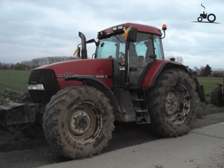 Foto Case MX 150 #450754