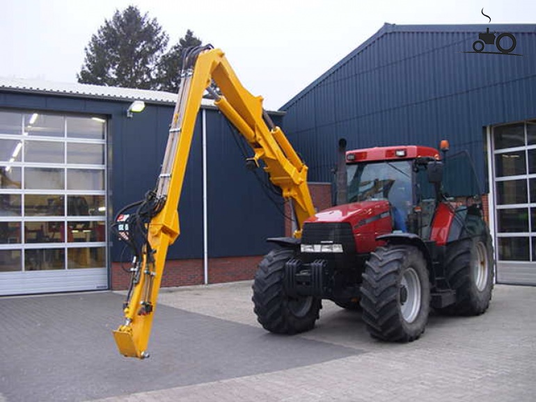 Foto Case MX 135 #515735