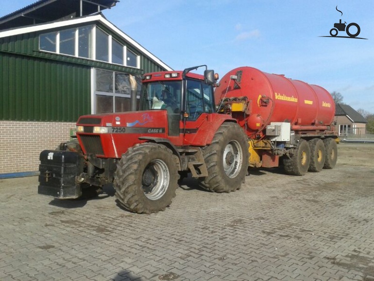 Foto Case International Magnum 7250 Pro #829395