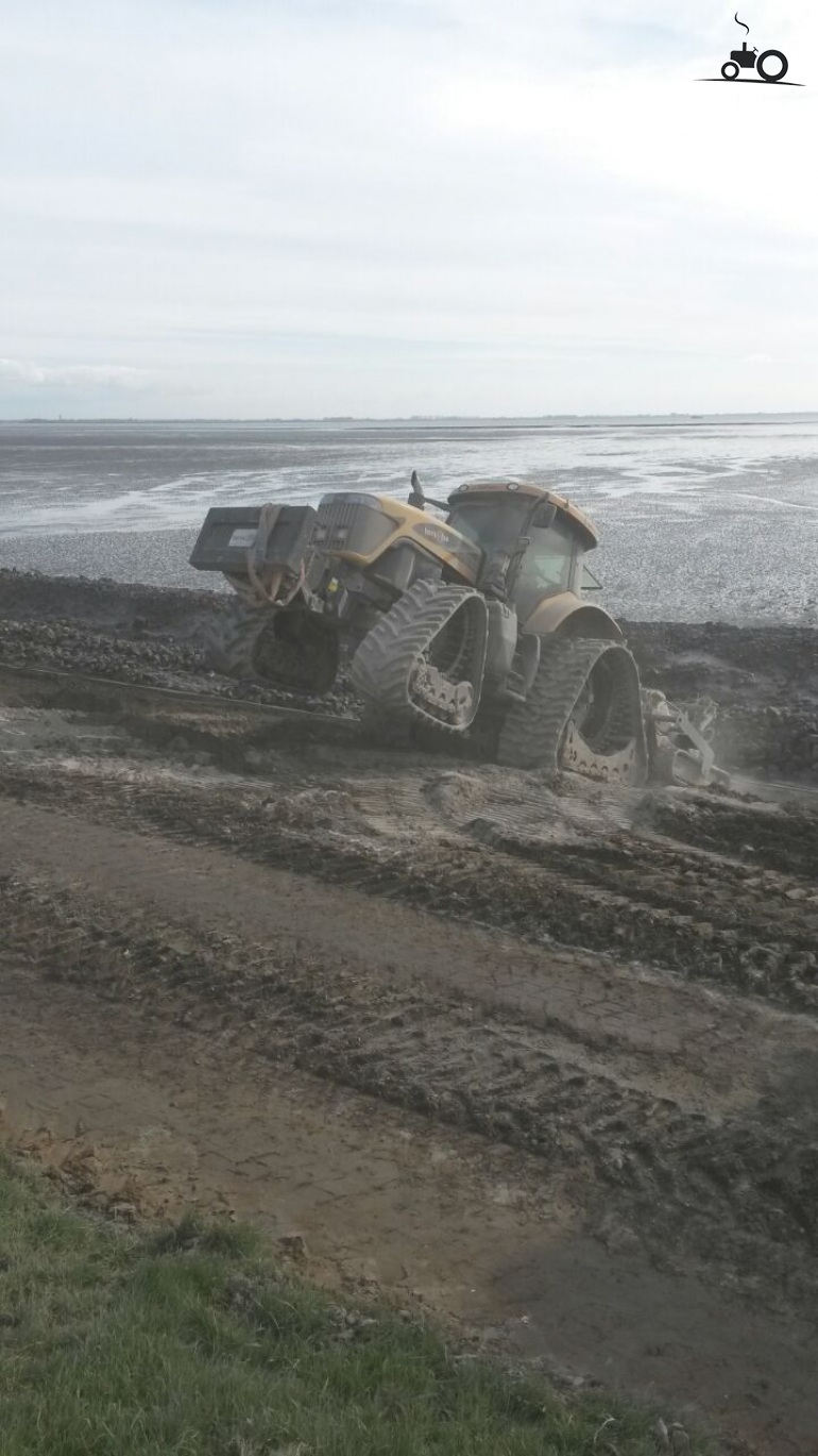 Foto Challenger MT665B #910614