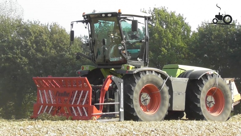 Foto Claas Xerion 3800 VC #1203806