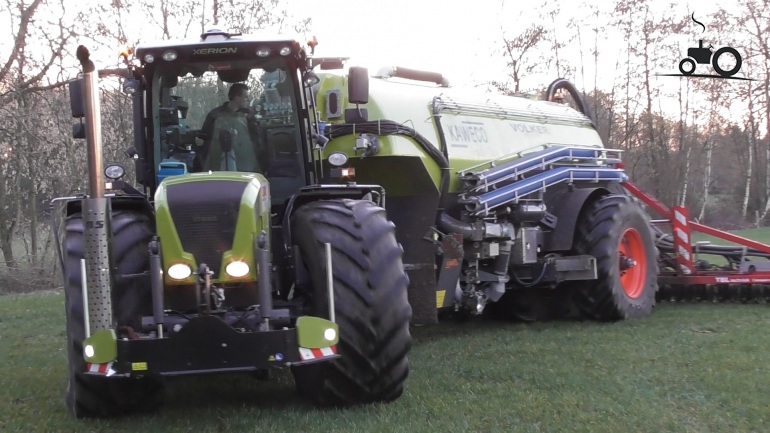 Foto Claas Xerion 3800 VC #1284359