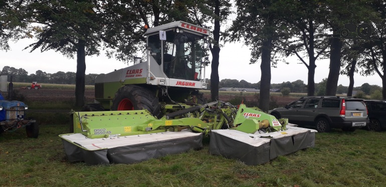 Foto Claas Jaguar 690 SL #1317100