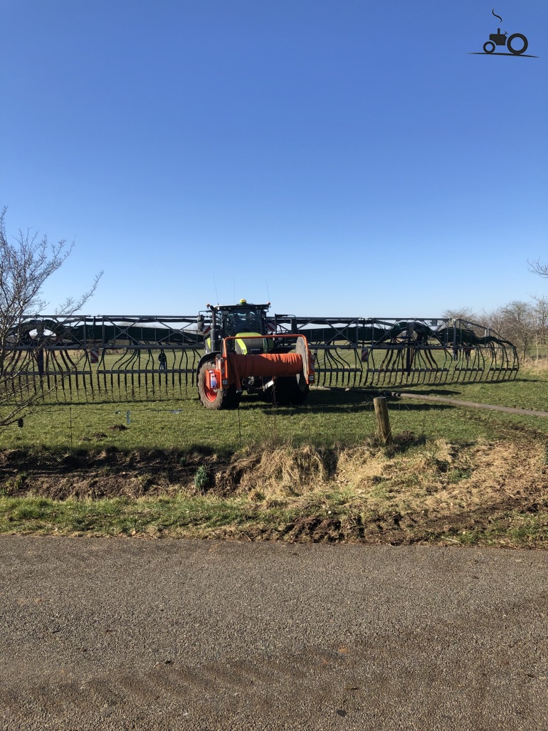 Foto Claas Axion 900 #1460746