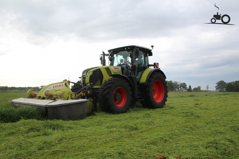Foto Claas Arion 650 van H Vrieling