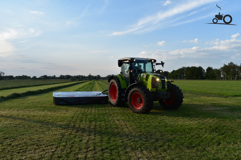 Foto Claas Arion 430 #1479735