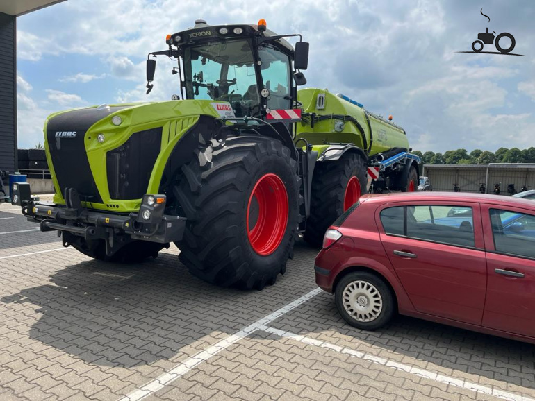 Foto Claas Xerion 4000 #1482089