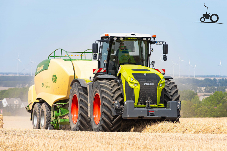 Foto Claas Xerion 4000 #1484385