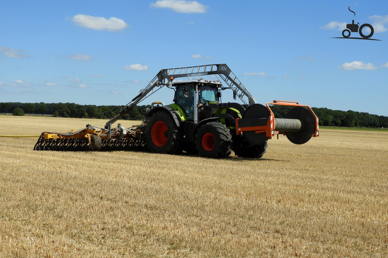 Foto Claas Axion 810 #1490425