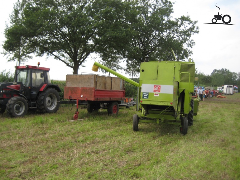 Foto Claas compact 30 #530619